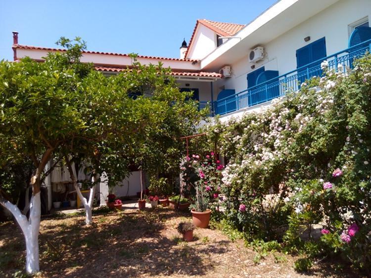 ΞΕΝΟΔΟΧΕΙΟ-ΕΣΤΙΑΤΟΡΙΟ | AKROGIALI HOTEL & STUDIOS | ΚΑΛΟ ΝΕΡΟ ...