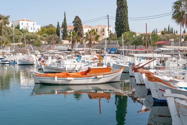 ΕΝΟΙΚΙΑΖΟΜΕΝΑ ΔΩΜΑΤΙΑ ΣΠΕΤΣΕΣ | MIMOZA STUDIO APARTMENTS (ΜΠΗ ΜΑΡΙΑ Γ ...