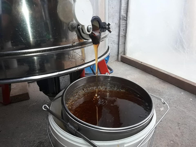 ΜΕΛΙΣΣΟΚΟΜΙΚΑ ΠΡΟΪΟΝΤΑ ΔΕΣΚΑΤΗ ΓΡΕΒΕΝΑ | HONEY ΔΟΒΑΣ - Greekcatalog.net