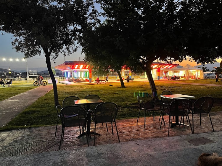 ΚΑΦΕ ΜΕΖΕΔΟΠΩΛΕΙΟ ΝΕΑ ΑΡΤΑΚΗ | SAGA CAFE - Greekcatalog.net