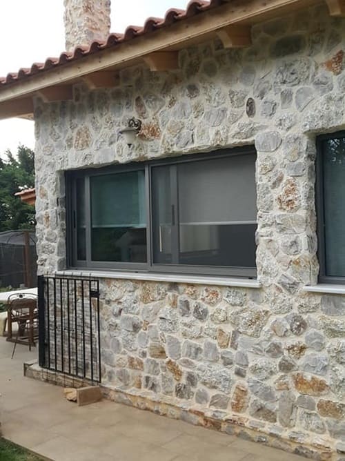 ΚΑΤΑΣΚΕΥΕΣ ΑΛΟΥΜΙΝΙΟΥ ΚΑΛΥΒΙΑ ΘΟΡΙΚΟΥ | METAL DOOR - Greekcatalog.net